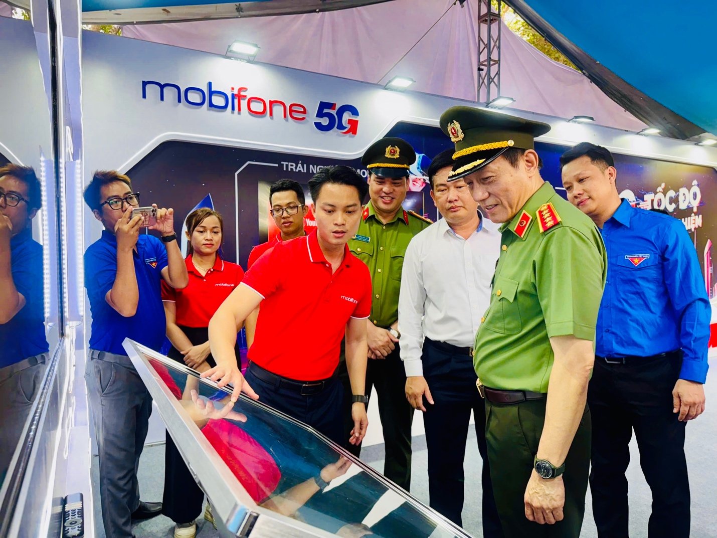 MOBIFONE GLOBAL