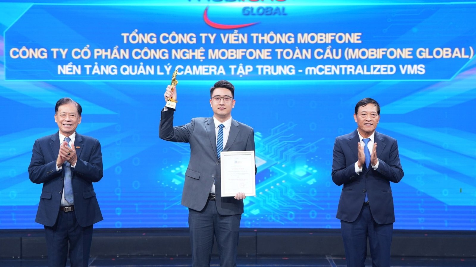 MobiFone Global được vinh danh tại Giải thưởng Chuyển đổi số Việt Nam ...